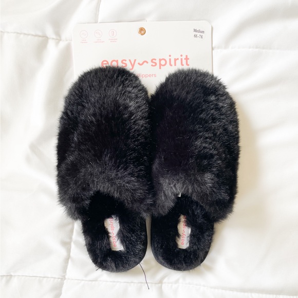 Easy Spirit | Shoes | Fuzzy Slippers | Poshmark